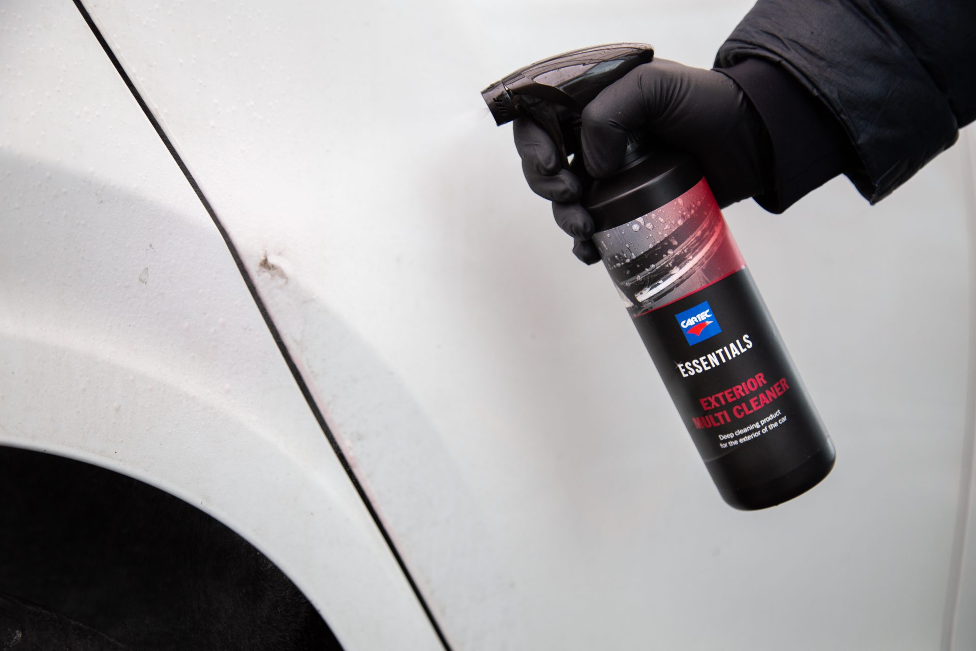 Car exterior cleaning with the Essentials - Cartec World