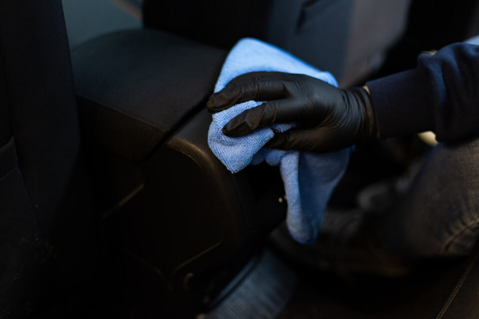 Cleaning the car interior in 5 steps